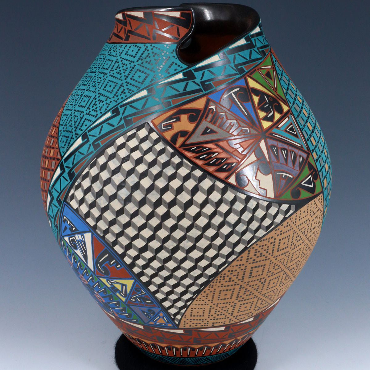 Mata Ortiz Hand Coiled and Painted Pottery – PuebloDirect.com