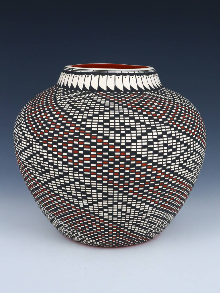Native American Pottery | PuebloDirect.com