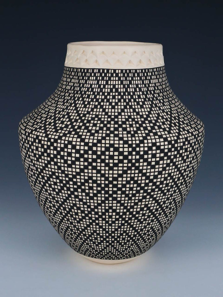 Native American Pottery | PuebloDirect.com