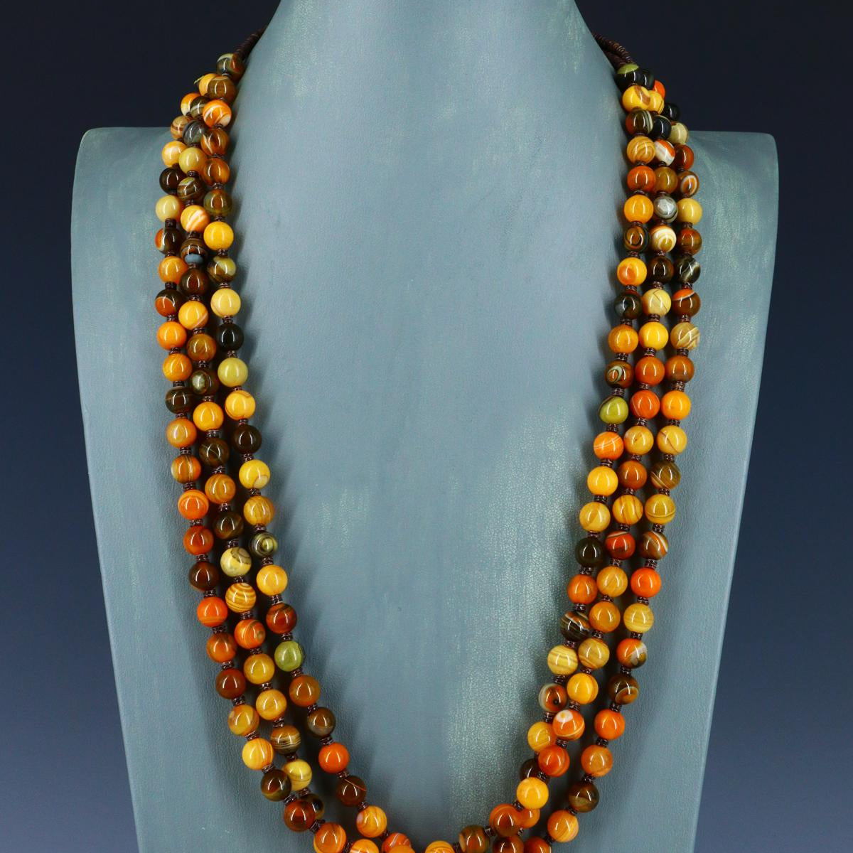 Native American Jewelry Agate Triple Strand Necklace – PuebloDirect.com